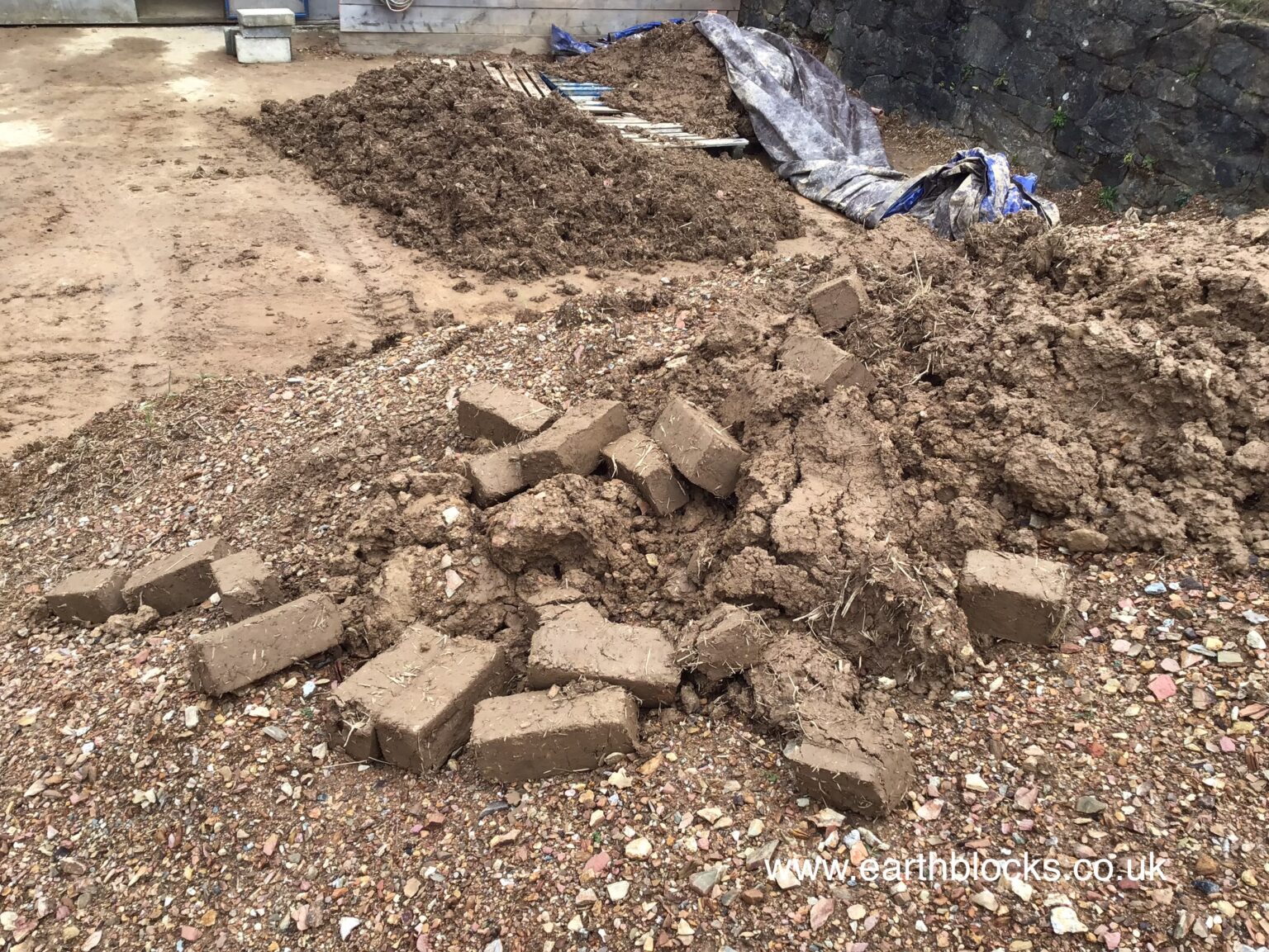 Cob Bricks – Feature Walls – Earth Blocks UK