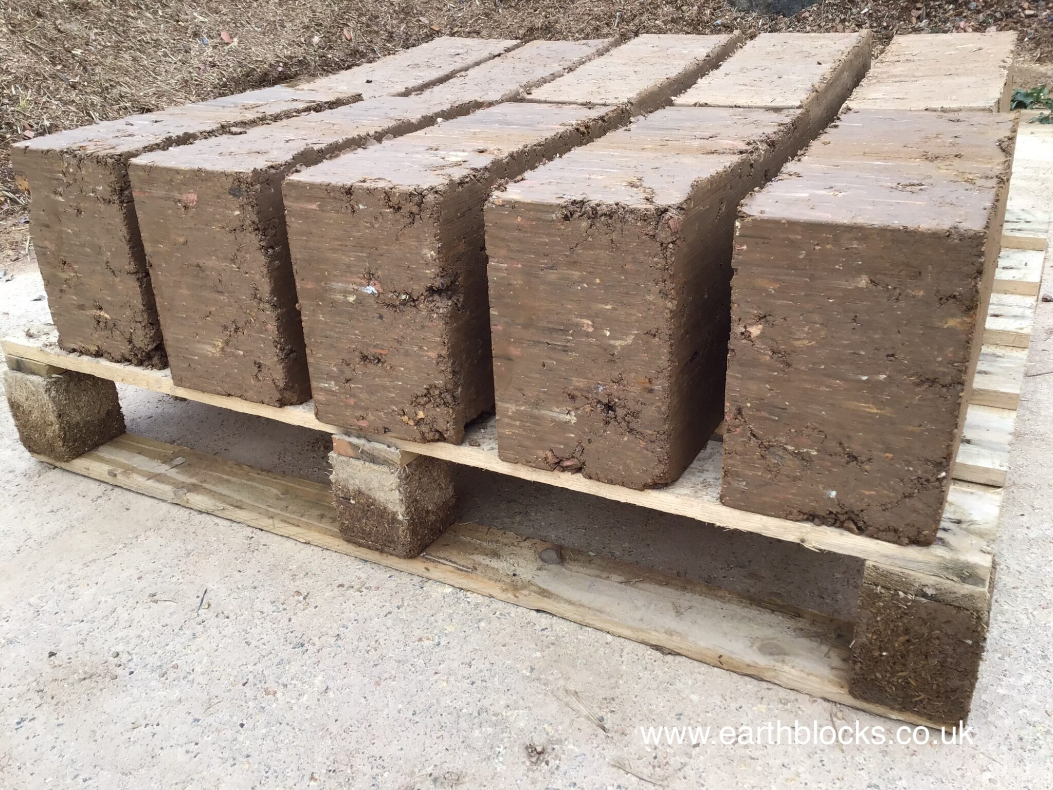 Earth Blocks and Earth Bricks - Earth Blocks UK