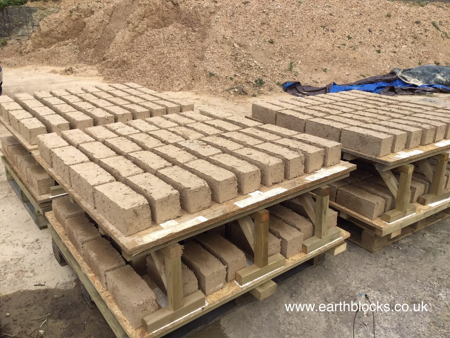 Earth Blocks and Earth Bricks – Earth Blocks UK